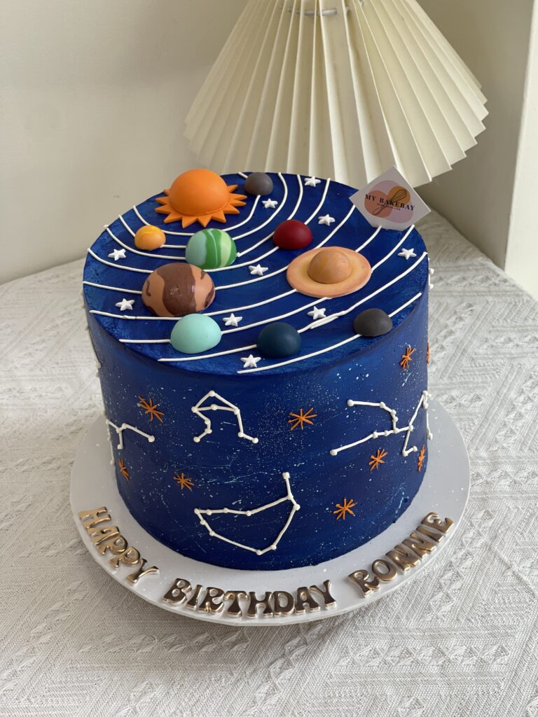 Ronnie's Space Cake | Klang Valley Fondant Cake & Desserts