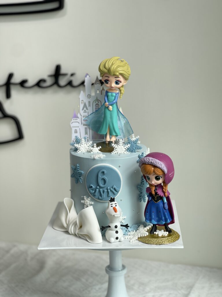 Ziyin's Frozen Elsa & Anna Cake | Klang Valley Fondant Cake & Desserts